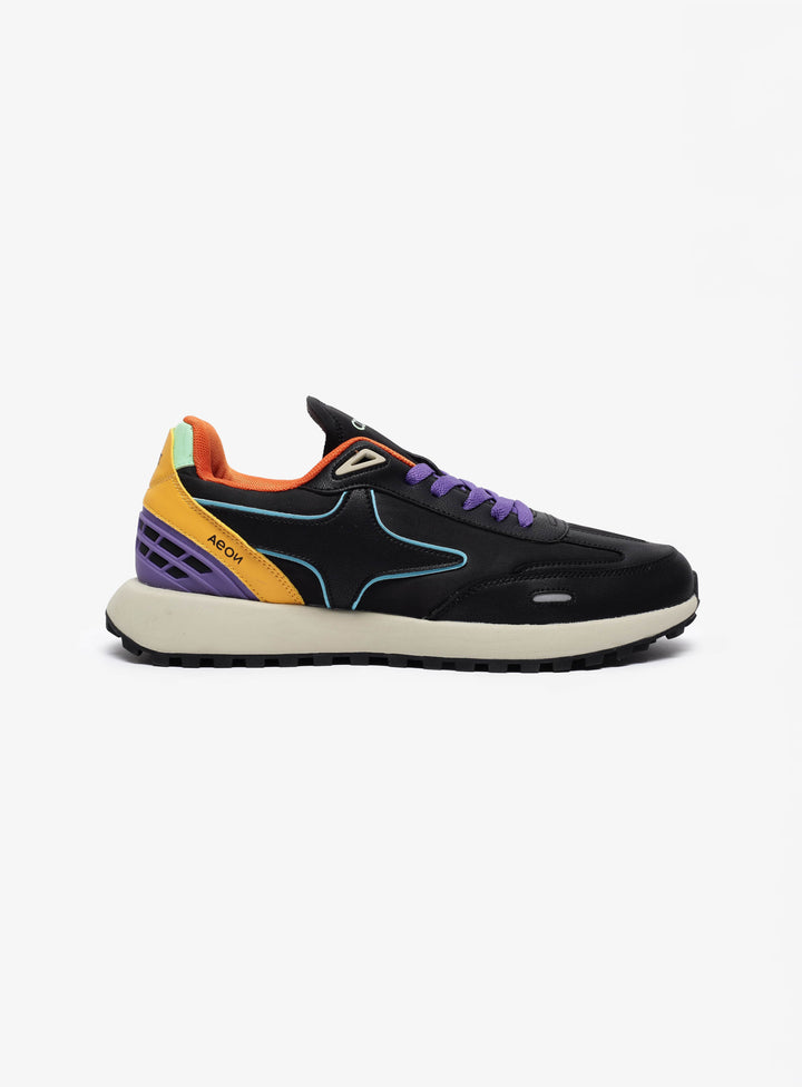 Buy Sneaker Online from Comet