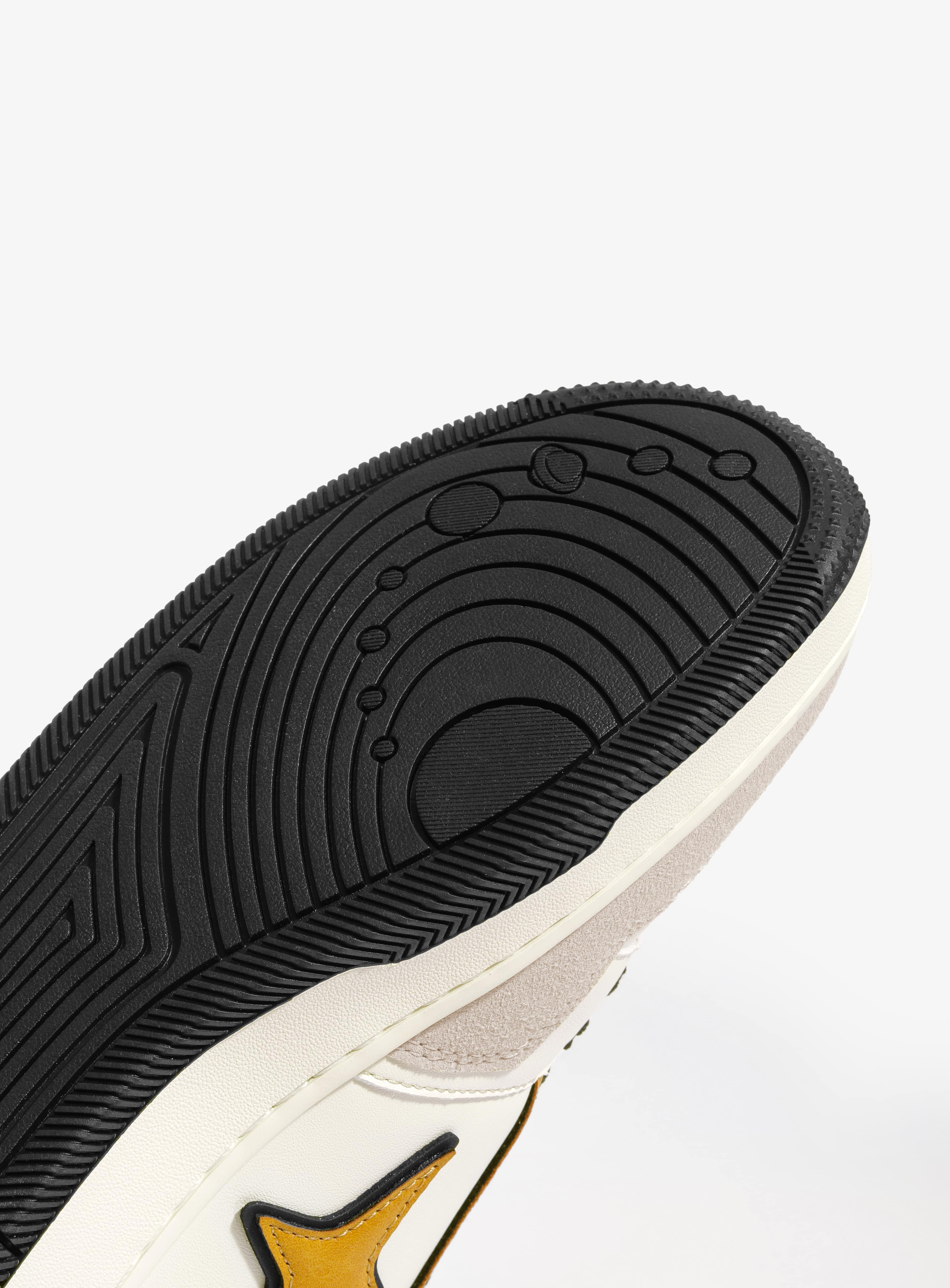 X Lows HAZELNUT – Comet