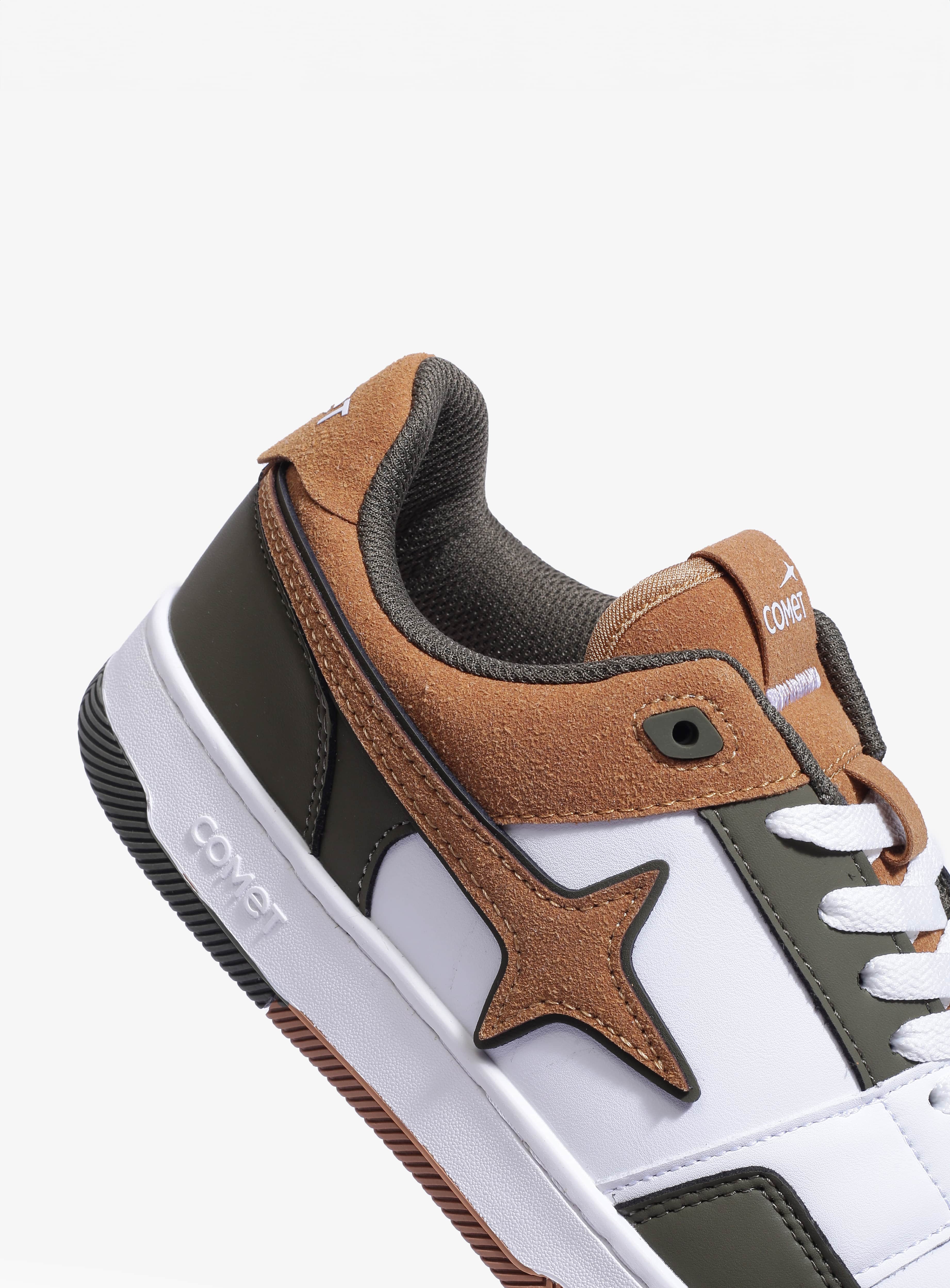 Buy Sneaker Online from Comet