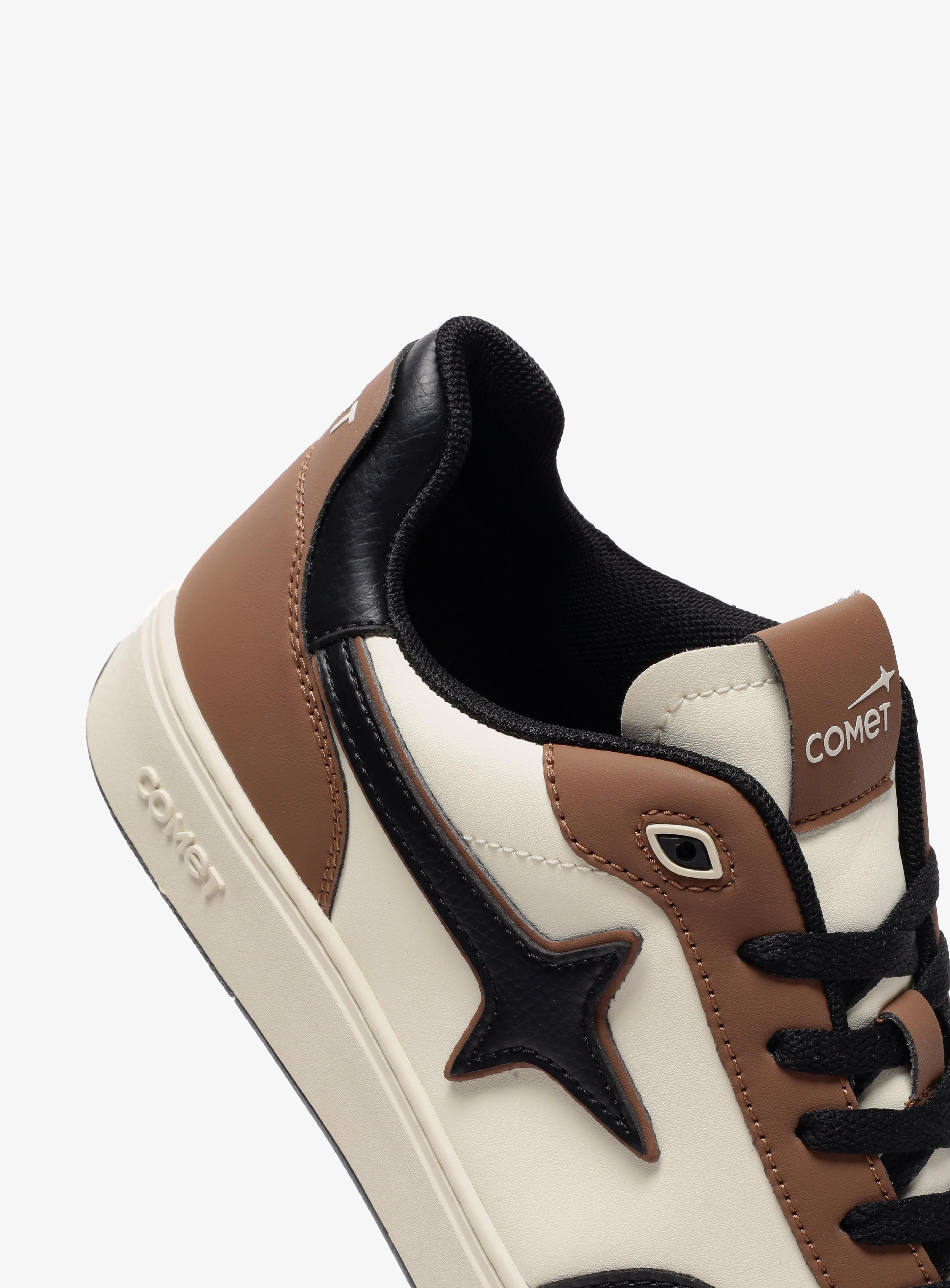 Buy Sneaker Online from Comet