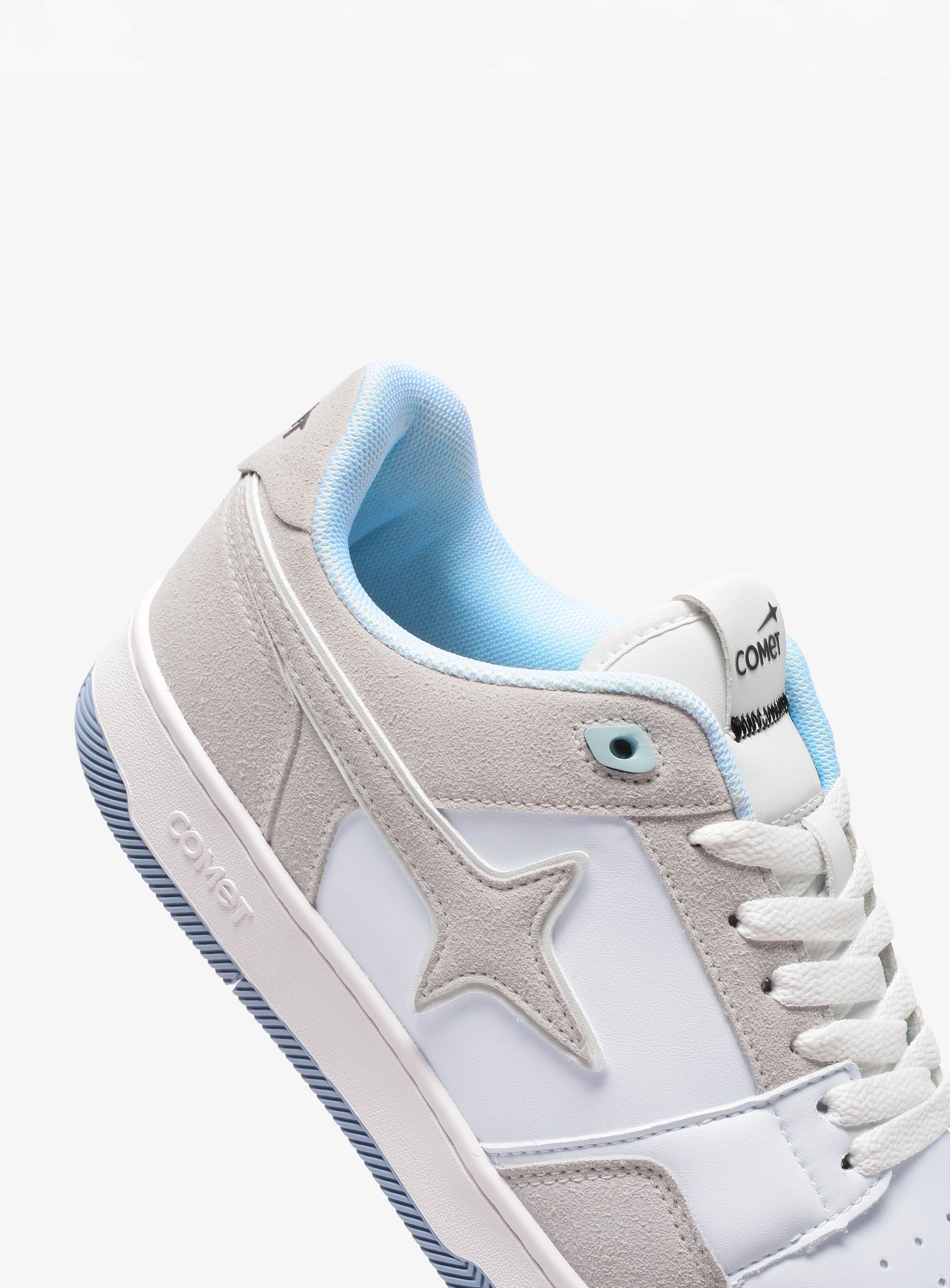 Buy Sneaker Online from Comet
