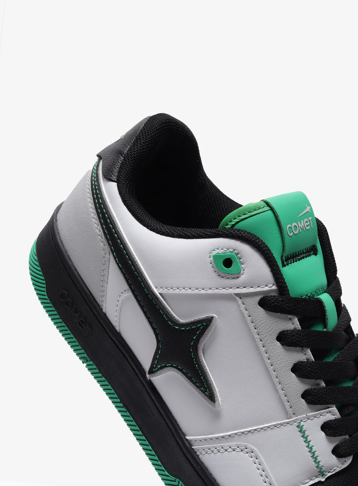 Buy Sneaker Online from Comet